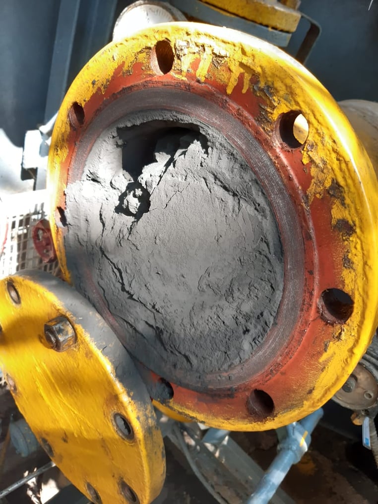 Combating black powder accumulation in natural gas transmission pipelines